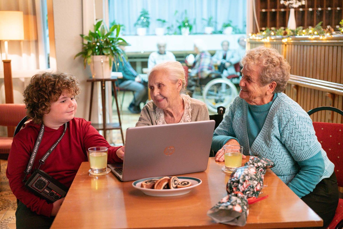 ICT Business | A1 Hrvatska oprema domove za starije i nemoćne donacijom ...